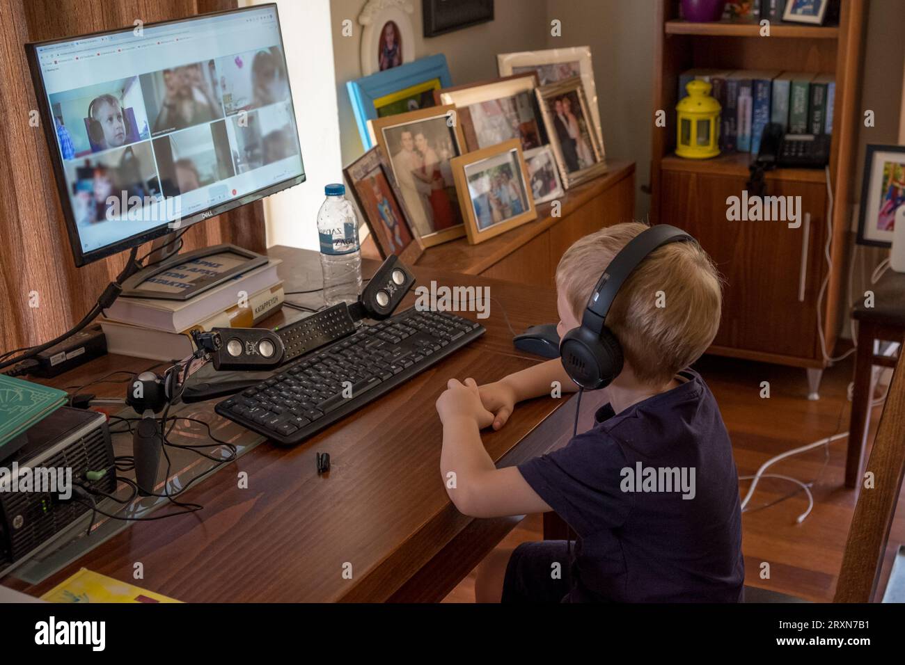 Class computer hi-res stock photography and images - Alamy