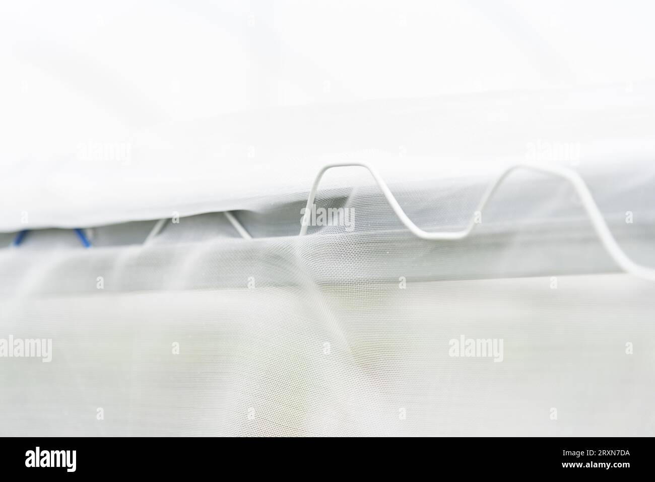 Poly spring lock wire hi-res stock photography and images - Alamy