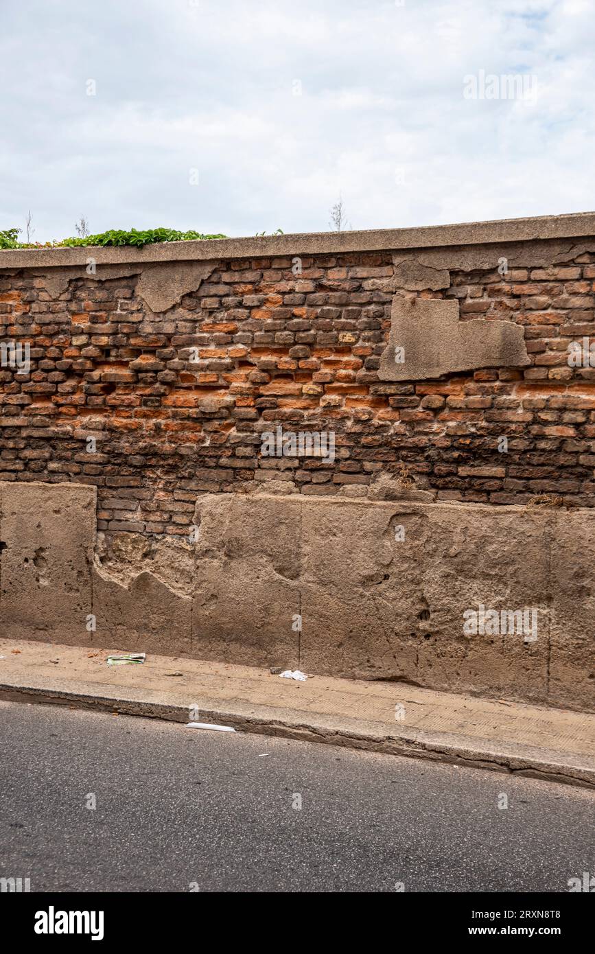 Muro bianco cemento hi-res stock photography and images - Alamy