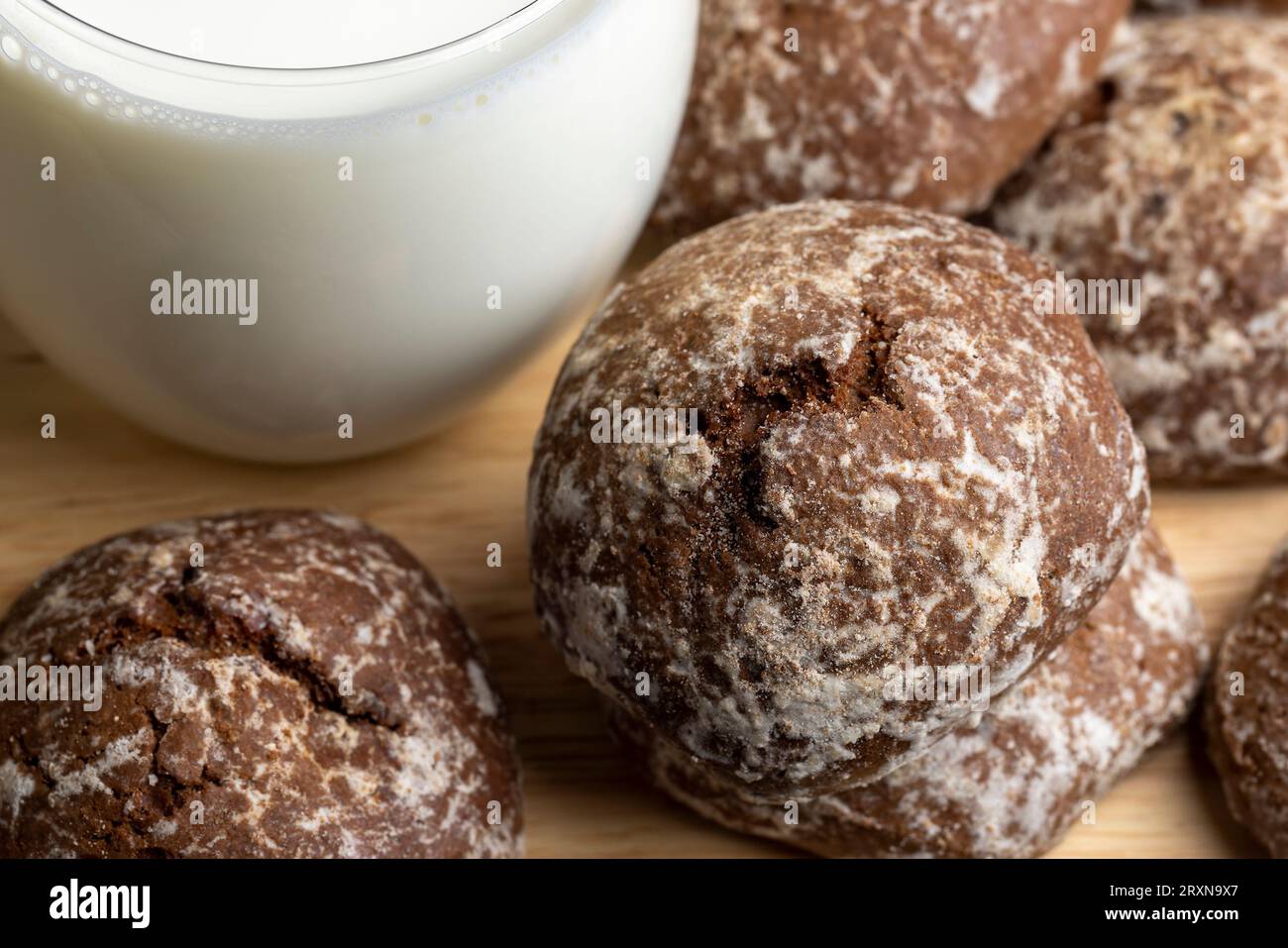 Fresh chocolate gingerbread and mill milk, fresh cow's milk poured into ...