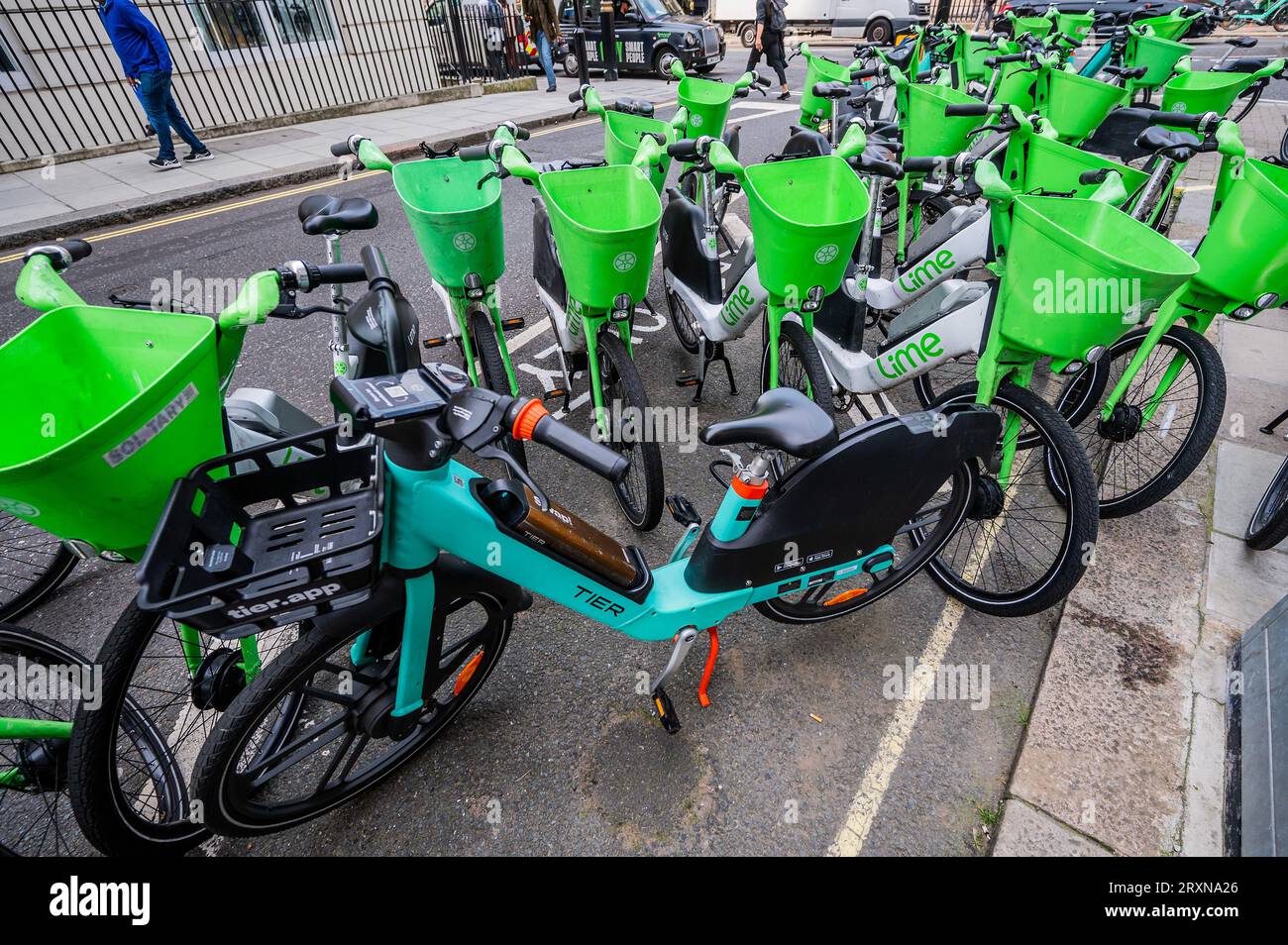 London, UK. 26th Sep, 2023. A huge group of Discarded Lime bikes clog ...