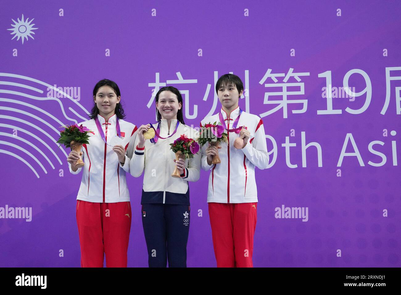 100m bronze medallist hi-res stock photography and images - Alamy