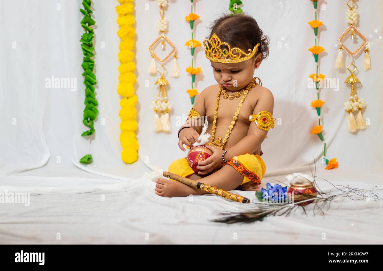 Adorable krishna hi-res stock photography and images - Alamy