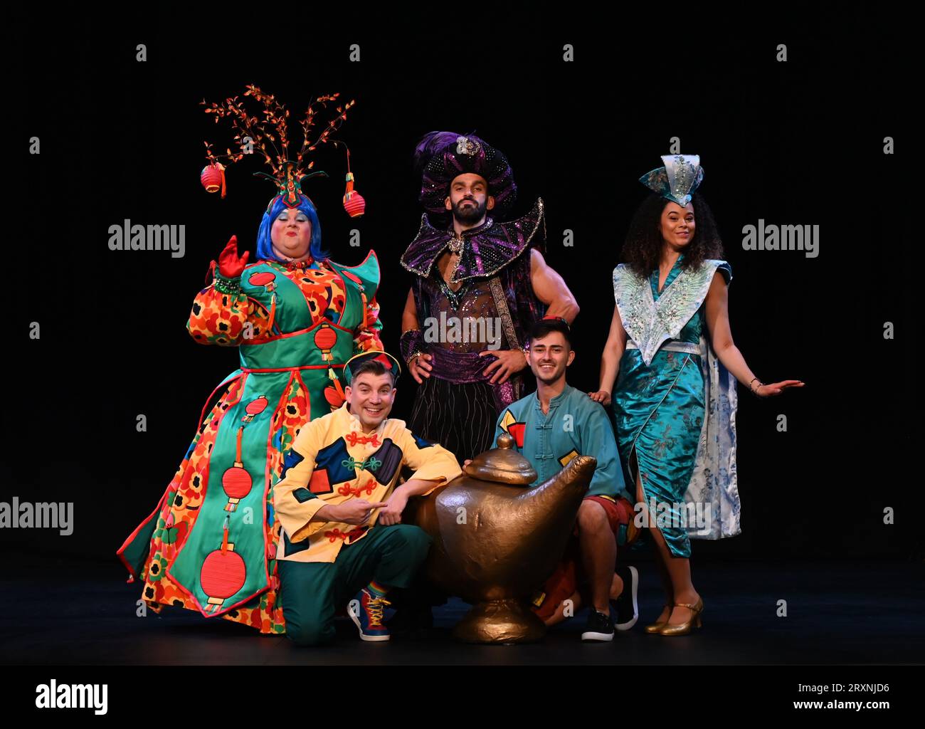 Evil mother christmas hi-res stock photography and images - Alamy