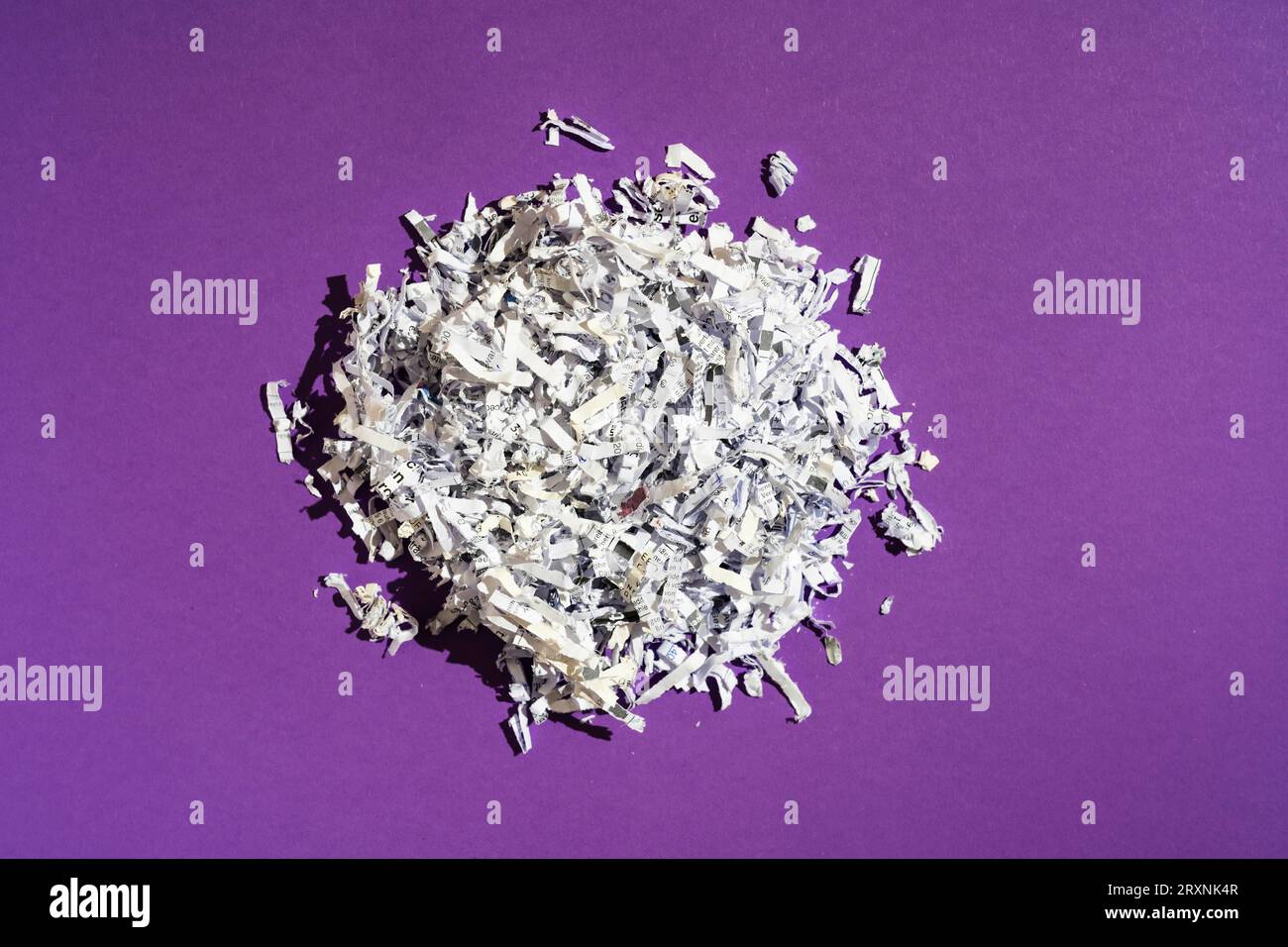 Shredded files hi-res stock photography and images - Alamy