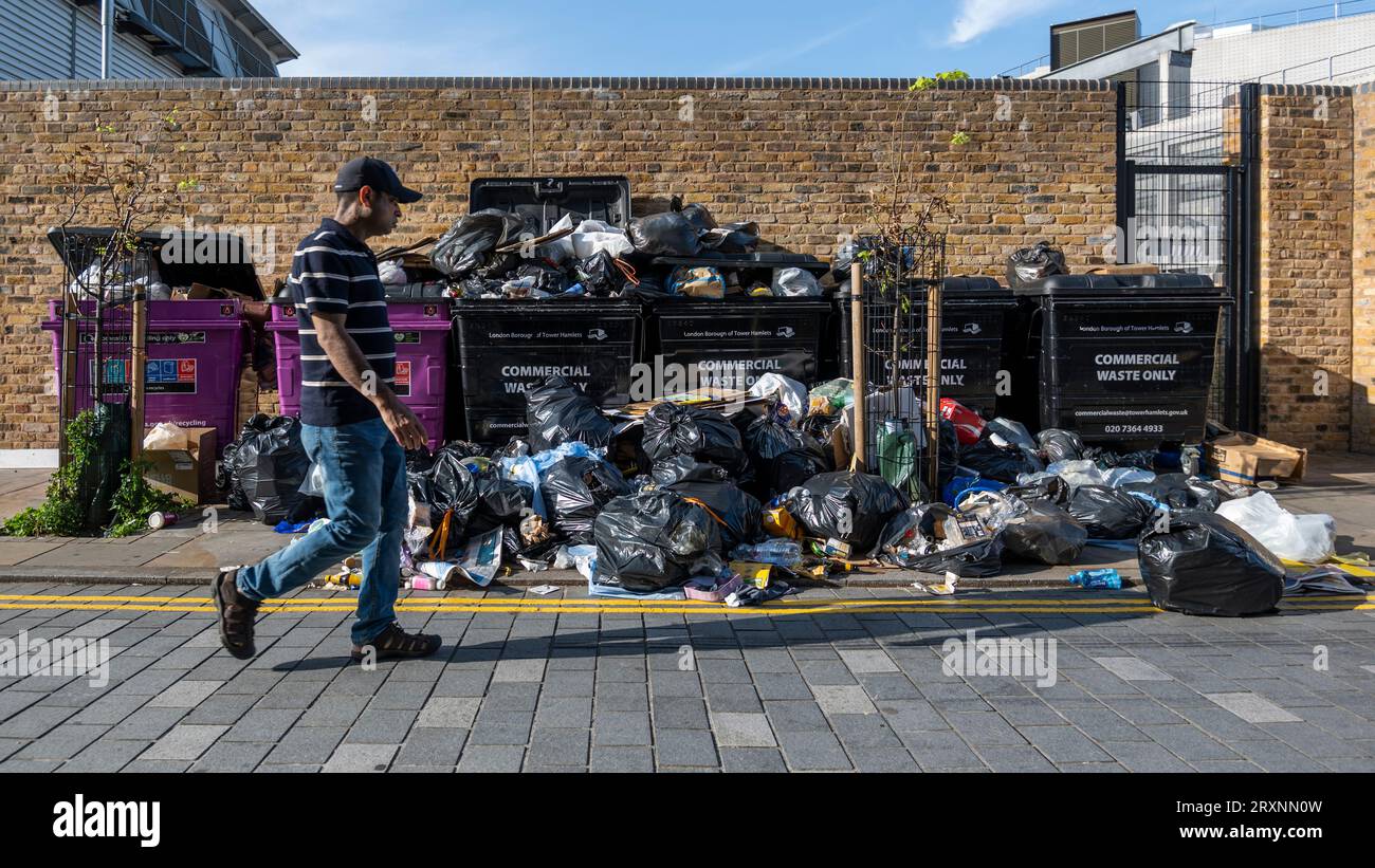 London. UK. 26 September 2023. Piles of uncollected rubbish is seen on ...