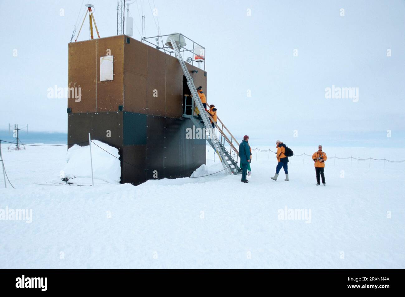 Tourists at Georg von Neumayer Station, Research Station, Weddell Sea ...