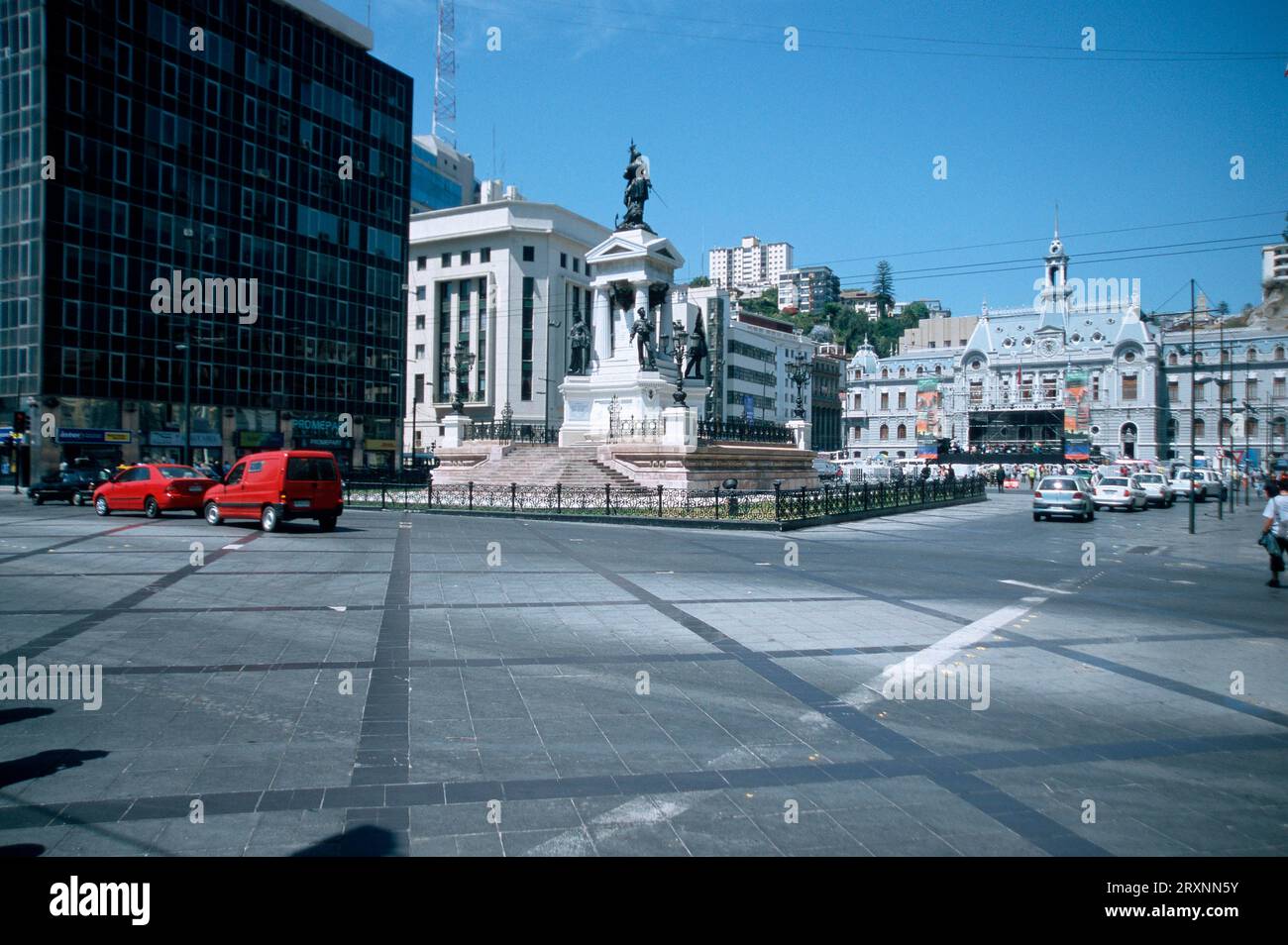 Sotomayor square valparaiso chile hi-res stock photography and images ...