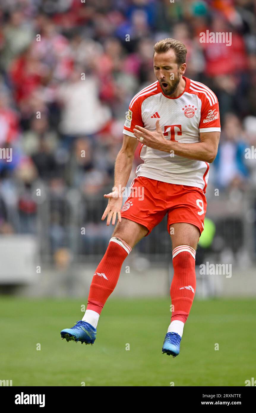Harry kane bayern goal hi-res stock photography and images - Alamy