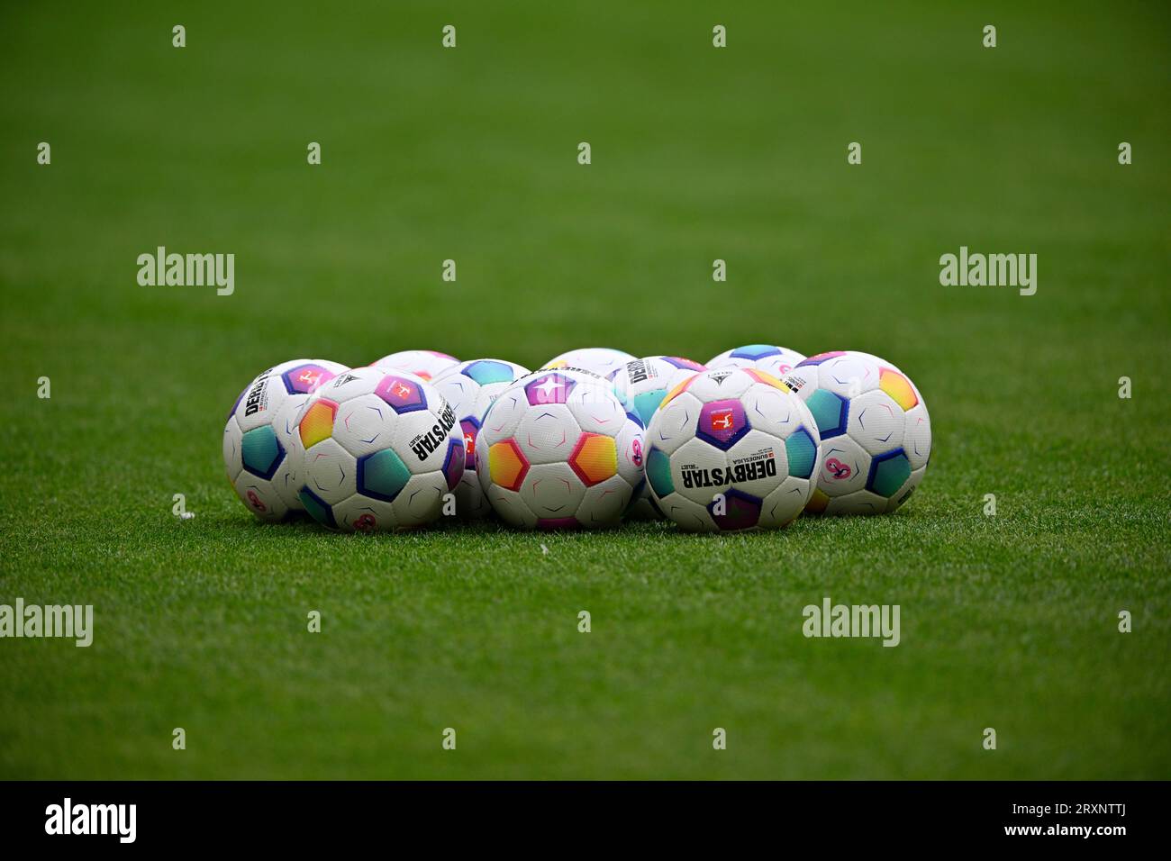 Allianz arena the match balls hi-res stock photography and images - Alamy