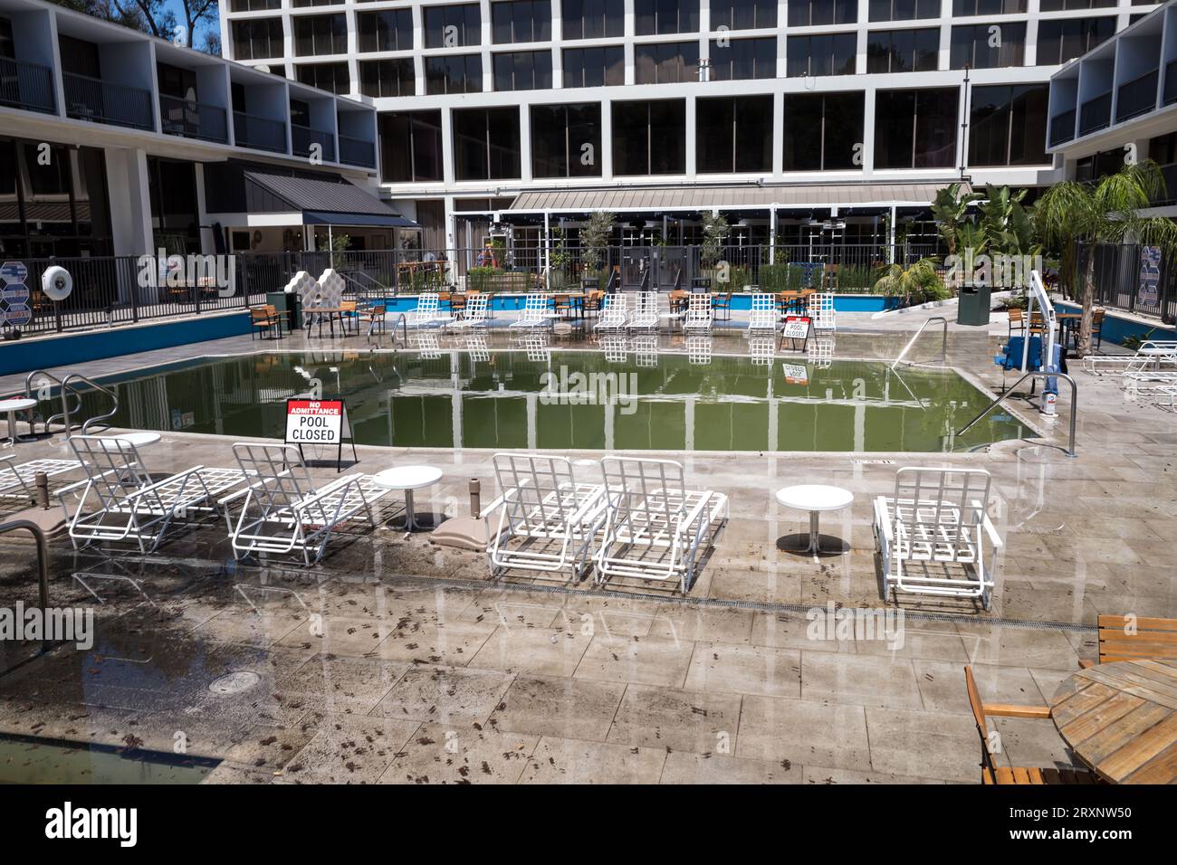 Los Angeles, USA. 21 Aug, 2023. Pool flooding after a big storm Stock ...