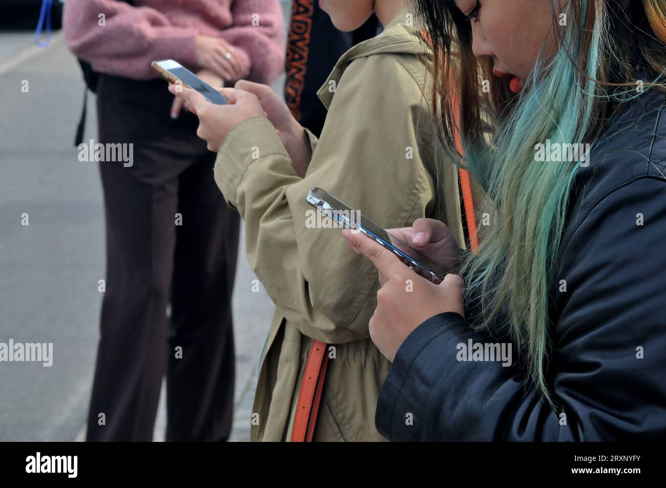 Communcaitons hi-res stock photography and images - Alamy