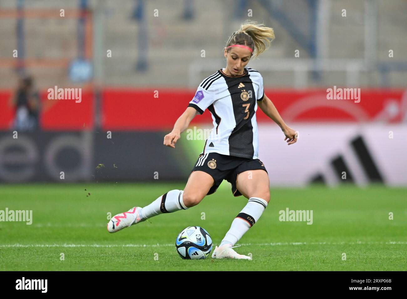 Bochum, Deutschland. 26th Sep, 2023. Kathrin Hendrich (DFB-Frauen ...