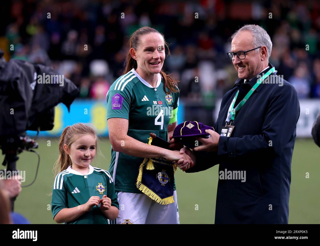 Sarah mcfadden football international hi-res stock photography and ...