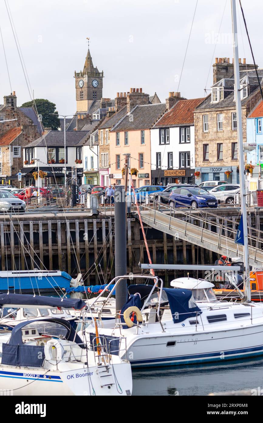 Anstruther harbour hi-res stock photography and images - Alamy