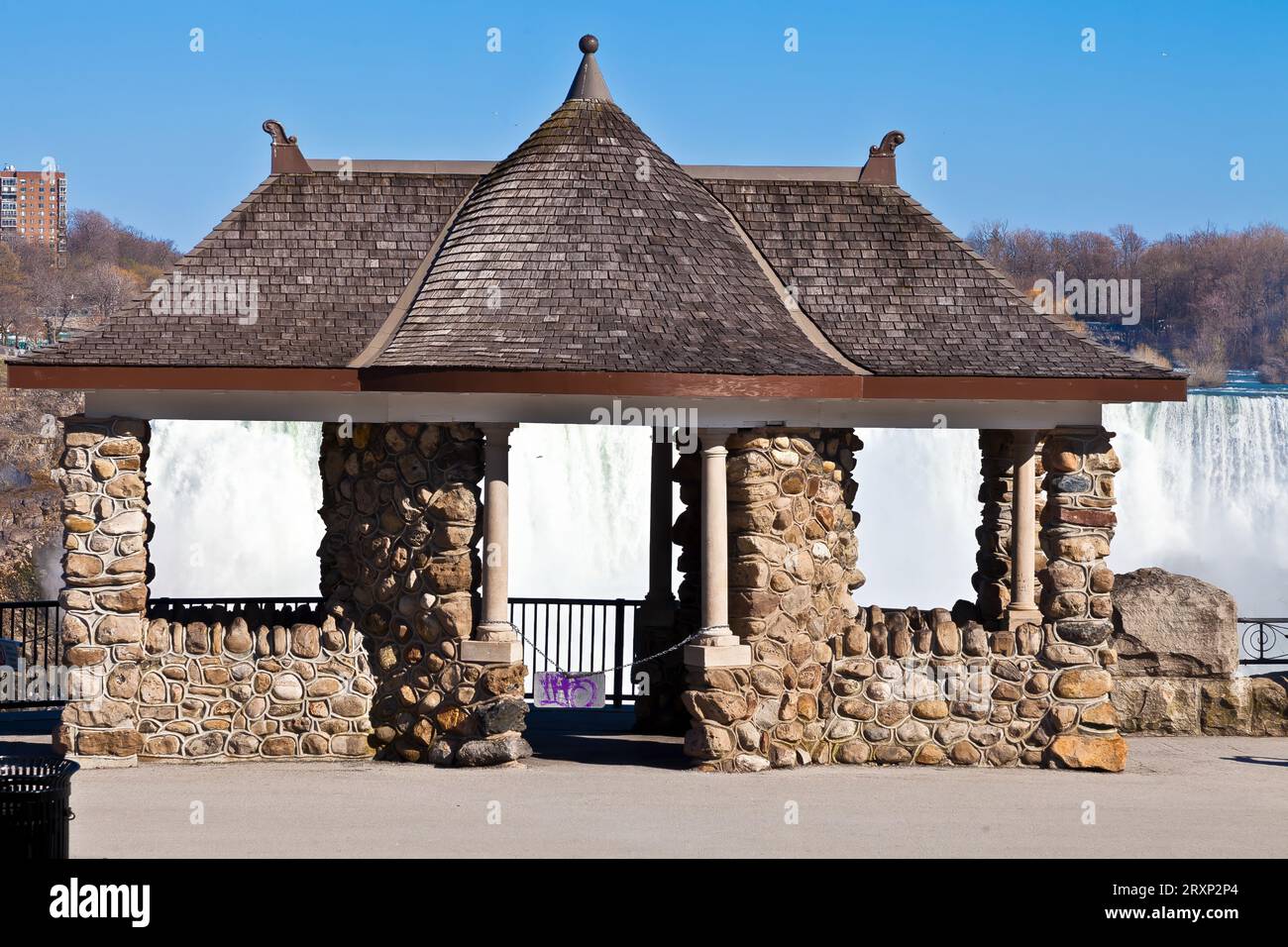 Picture of an observation stand with roof with Niagara Falls in the ...