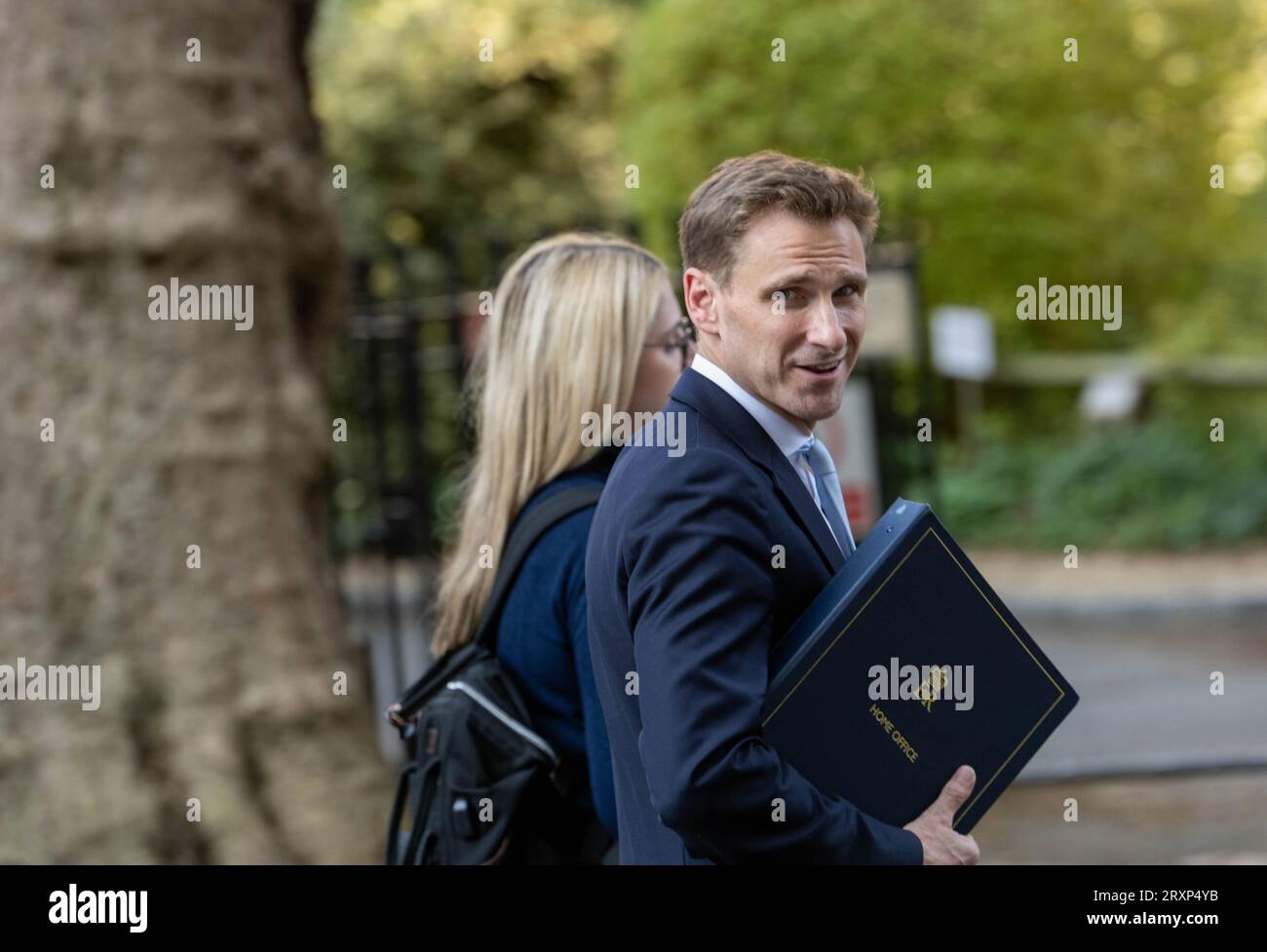 Chris philip hi-res stock photography and images - Alamy