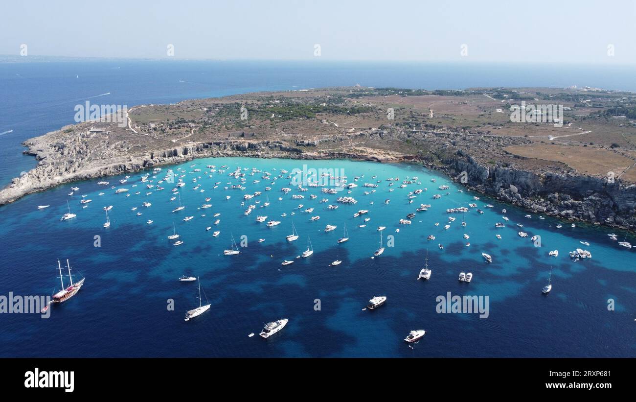 Busy anchorage hi-res stock photography and images - Alamy