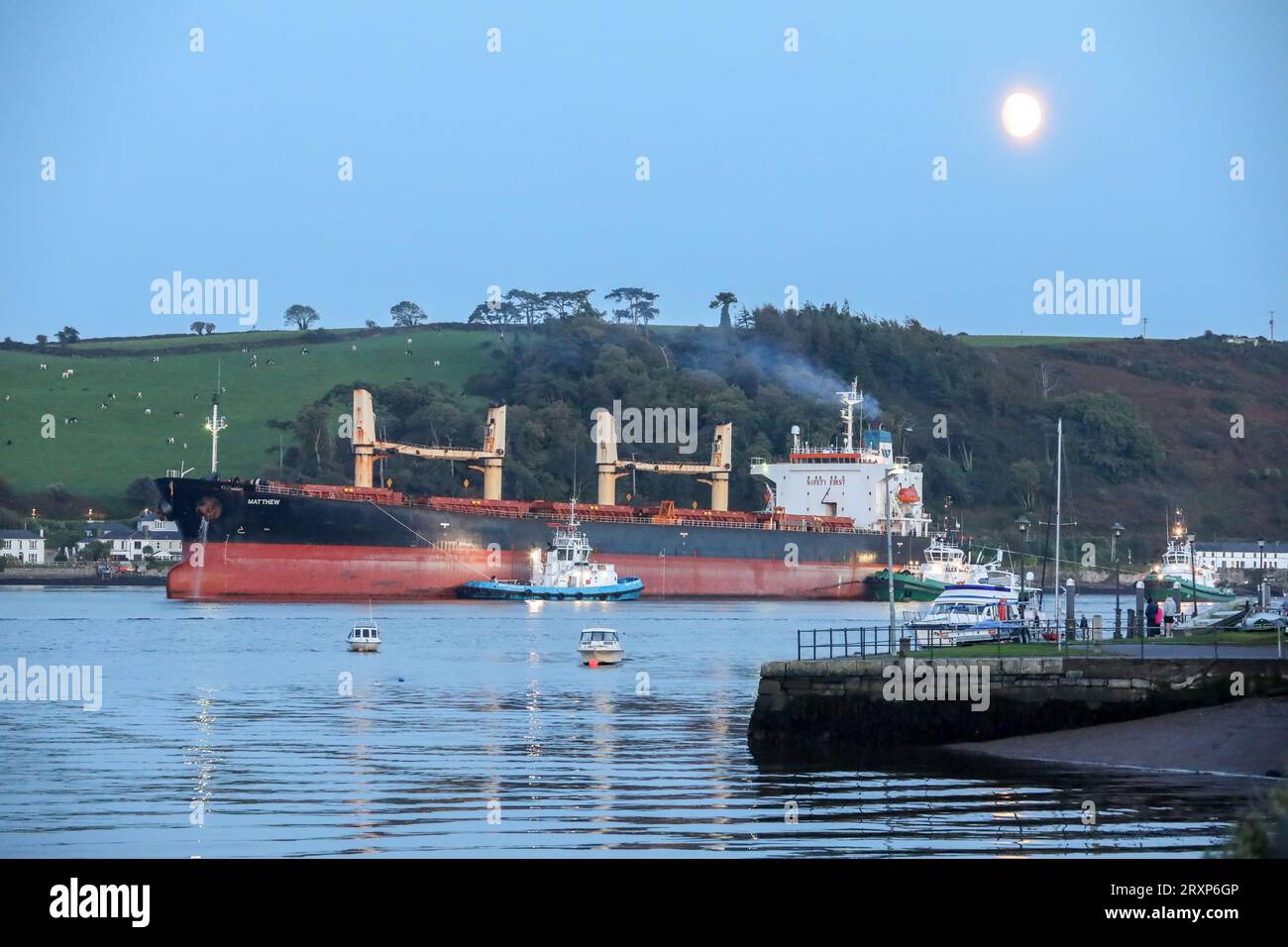 Garda ireland army hi-res stock photography and images - Alamy