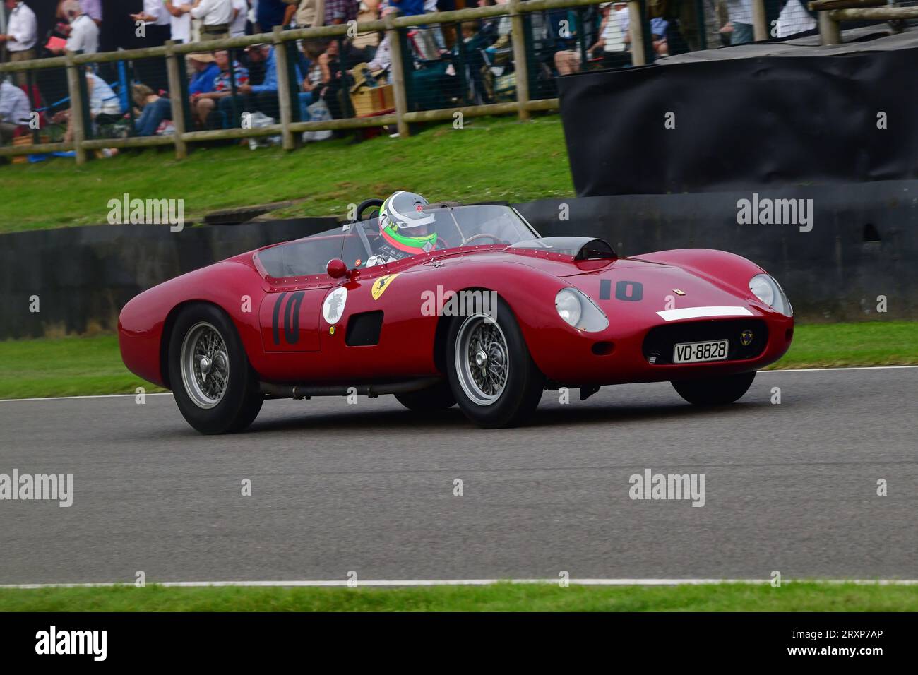David Cooke, Cegga-Ferrari 250 TR, Sussex Trophy, 25 minutes of racing ...
