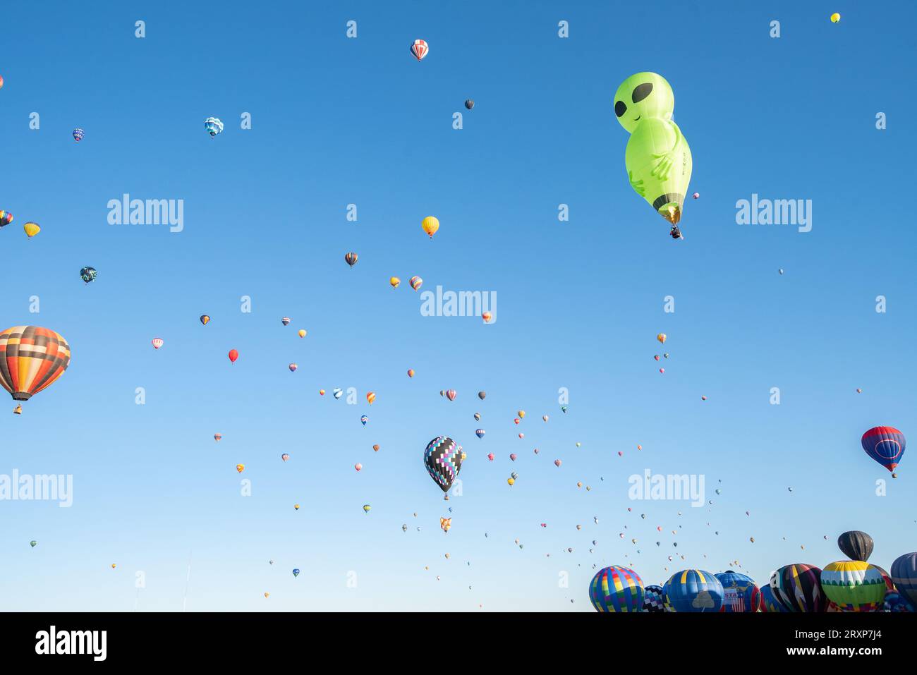 Balloons fly over Albuquerque in the International Balloon Fiesta Stock ...