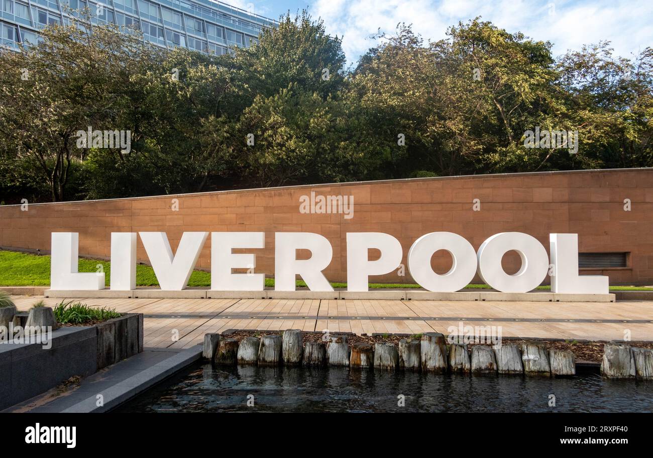 Liverpool sign near Liverpool One Stock Photo - Alamy