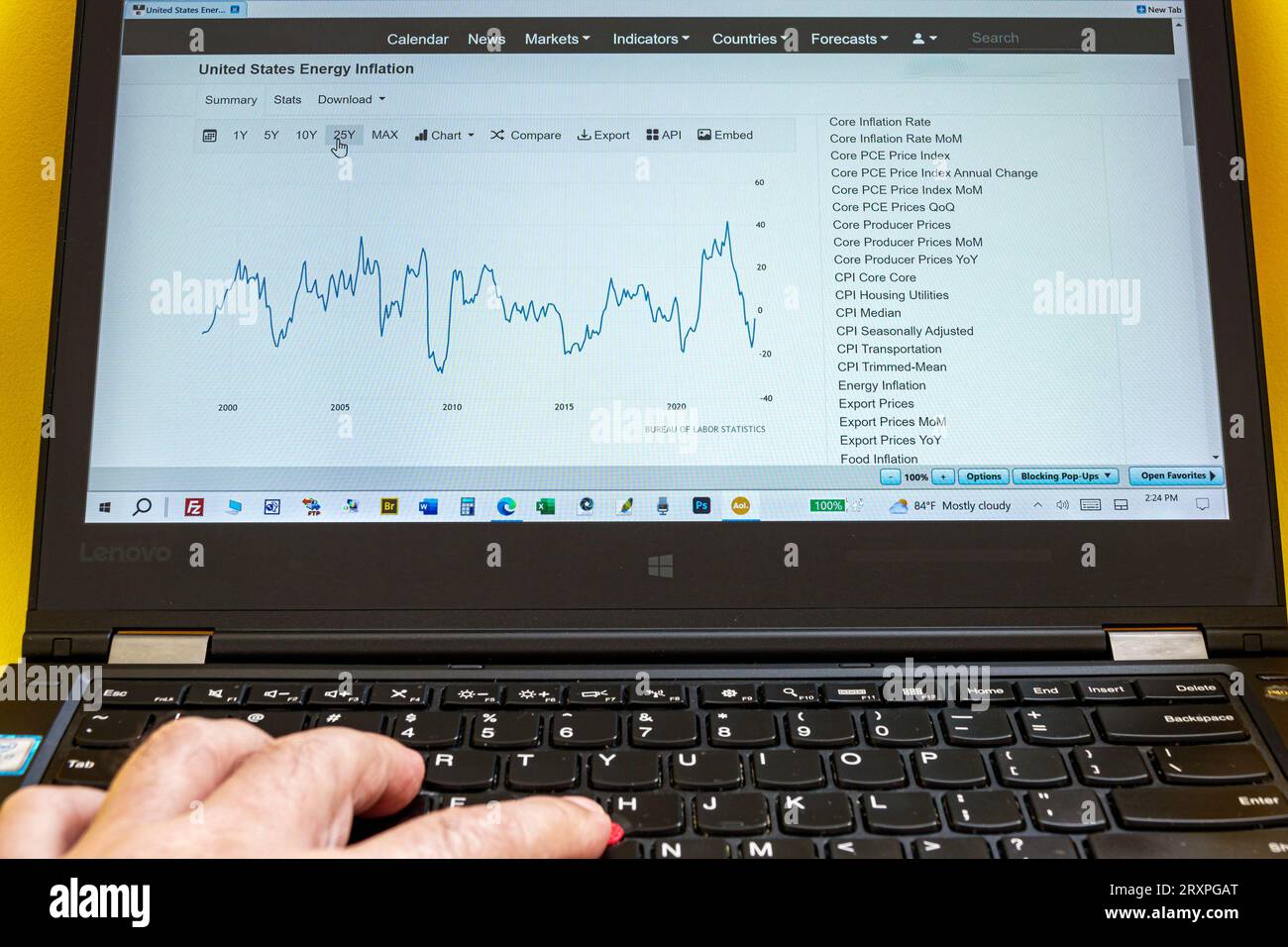 Miami Beach,laptop laptops computer computers monitor monitors screen ...