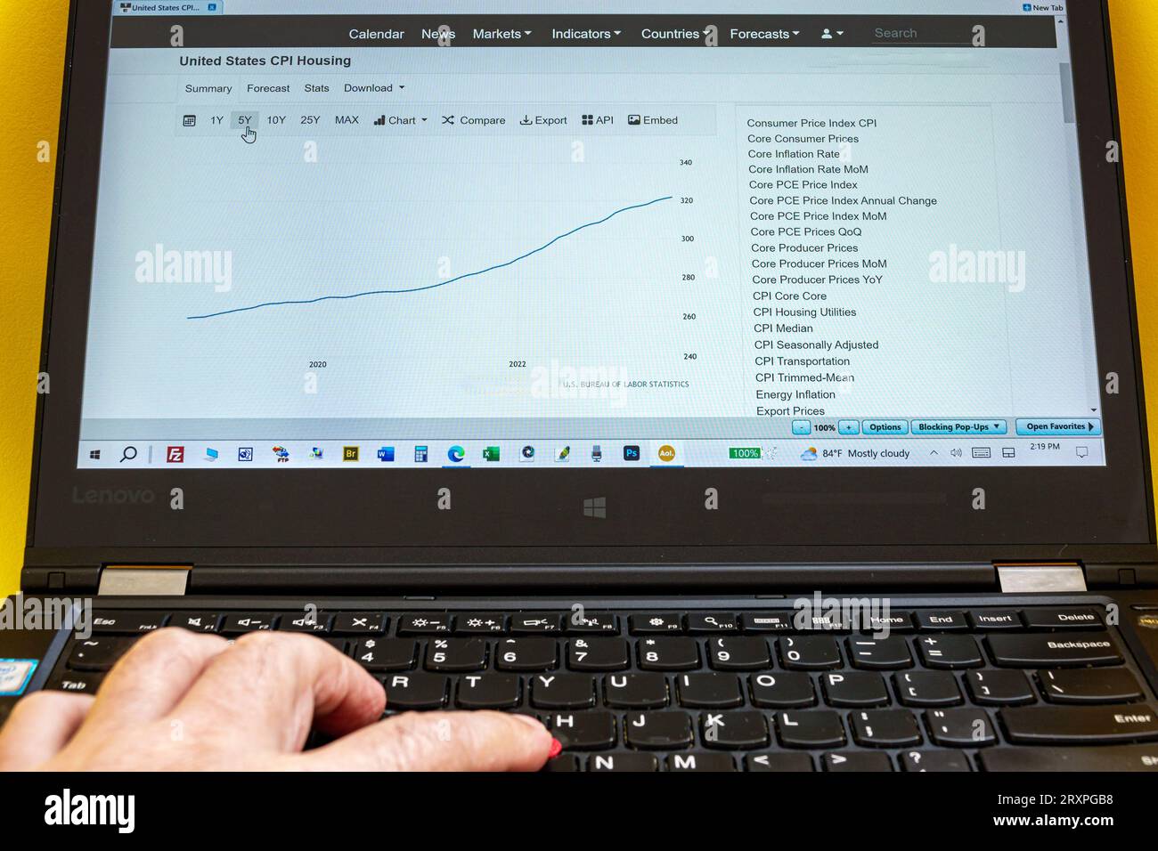 Miami Beach,laptop laptops computer computers monitor monitors screen ...