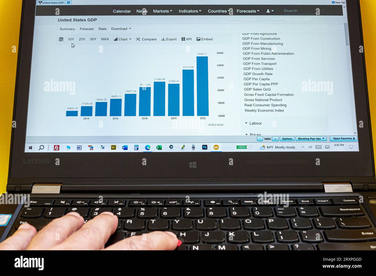 Miami Beach,laptop laptops computer computers monitor monitors screen ...