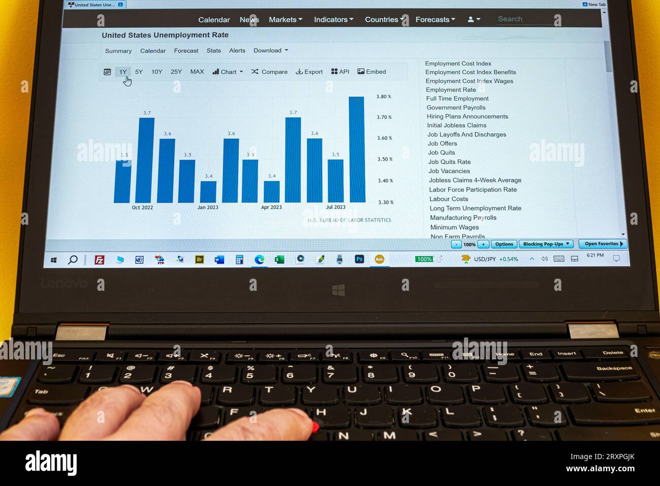 Miami Beach,laptop laptops computer computers monitor monitors screen ...