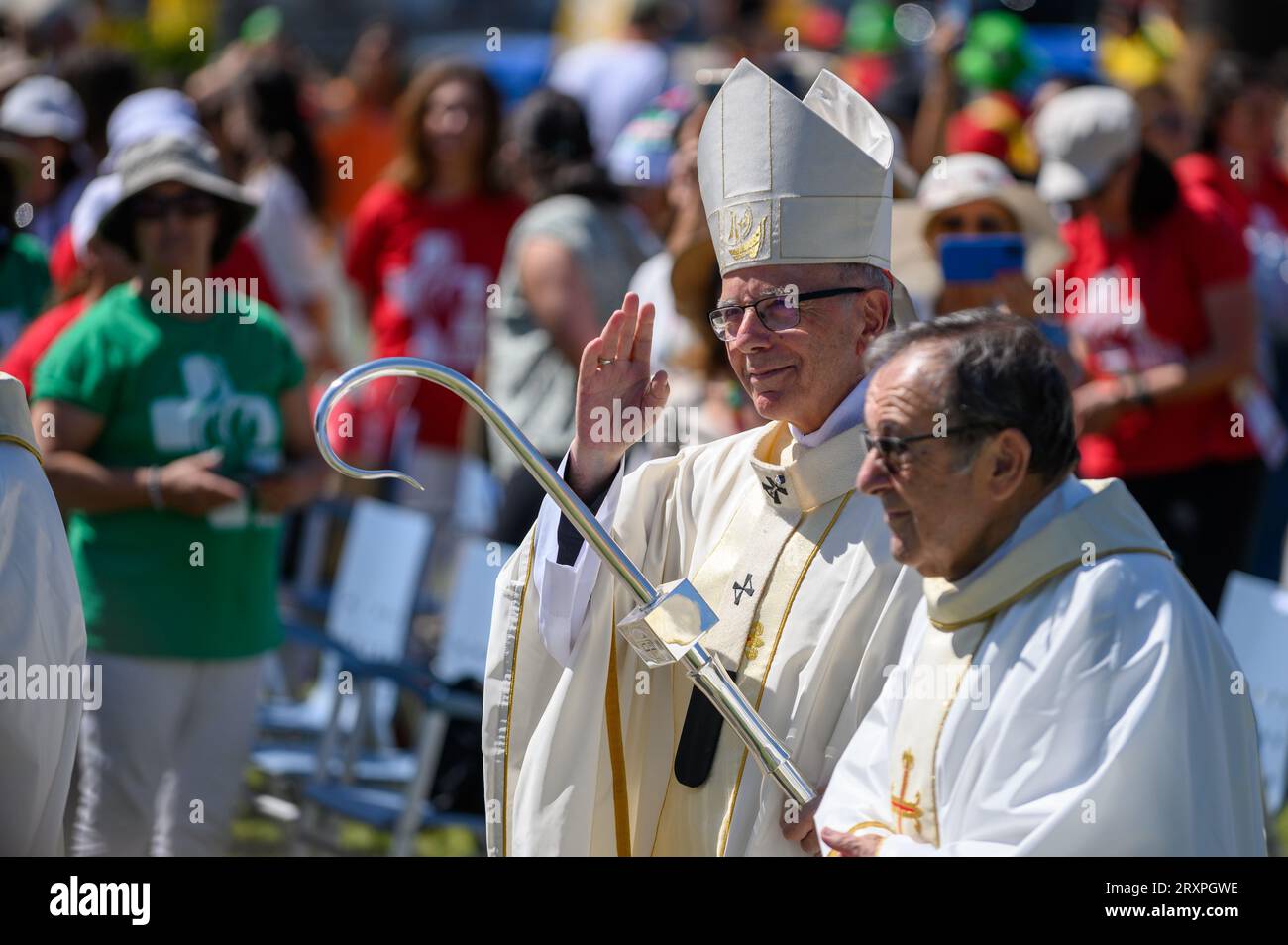 Cardinal Patriarch of Lisbon, Manuel Clemente, coming to celebrate Holy ...