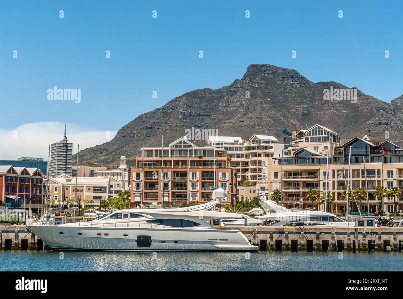Luxury yacht at the V&A Waterfront marina in Cape Town, South Africa ...
