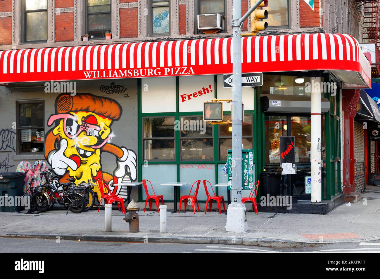 Williamsburg Pizza, 277 Broome St, New York. NYC storefront photo of a ...