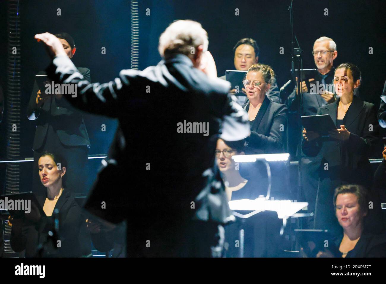 Ursina Lardi, musikalische Leitung von Olaf Katzer, TingAn Ying, Rubens ...