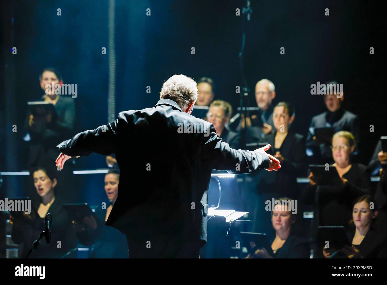 Ursina Lardi, musikalische Leitung von Olaf Katzer, TingAn Ying, Rubens ...