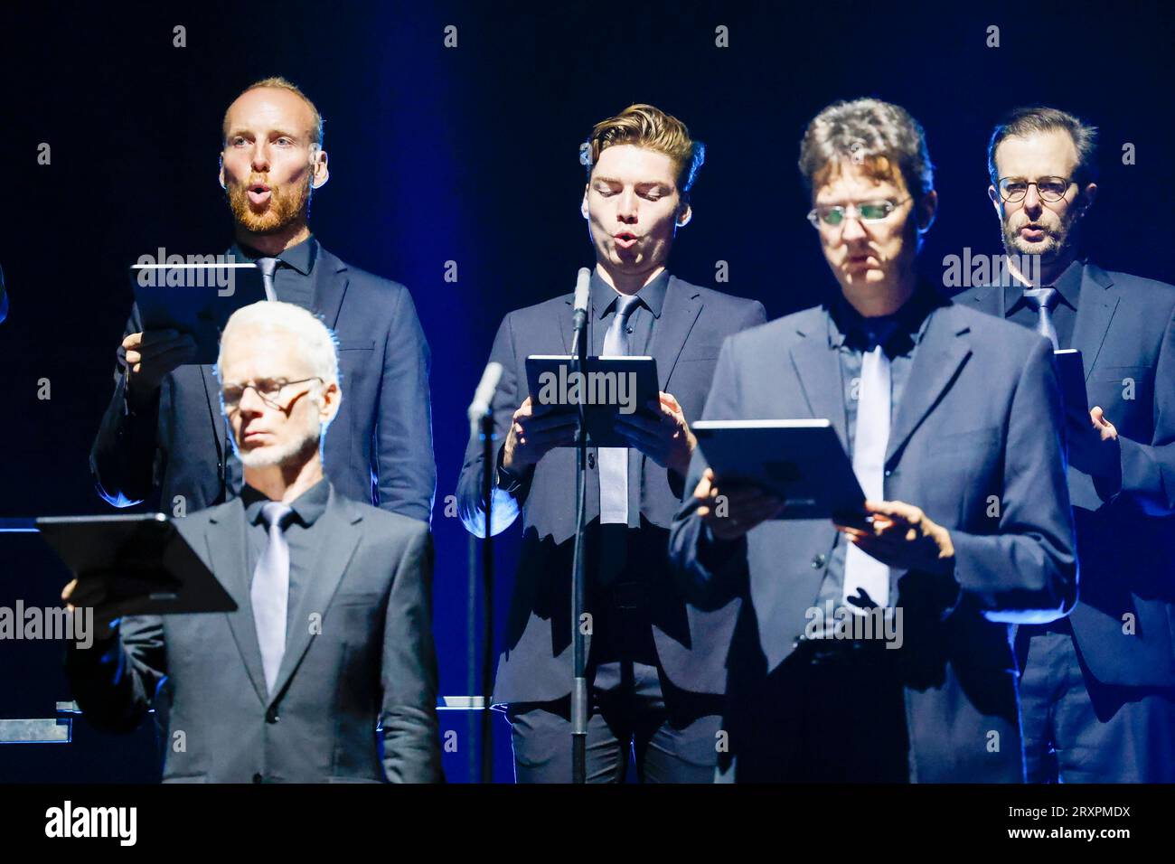 Ursina Lardi, musikalische Leitung von Olaf Katzer, TingAn Ying, Rubens ...