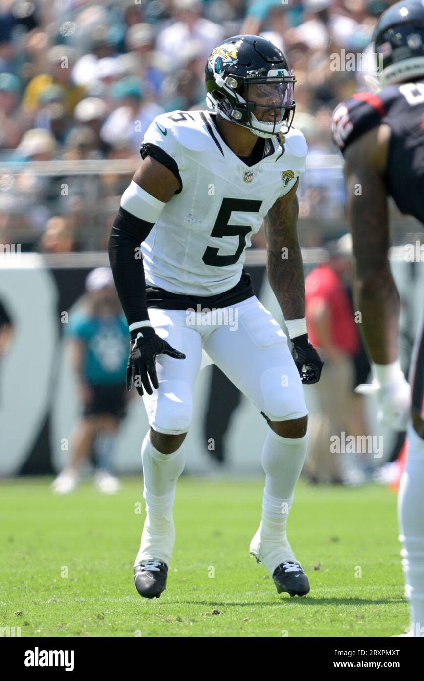 Jacksonville Jaguars safety Andre Cisco (5) follows a play during the ...