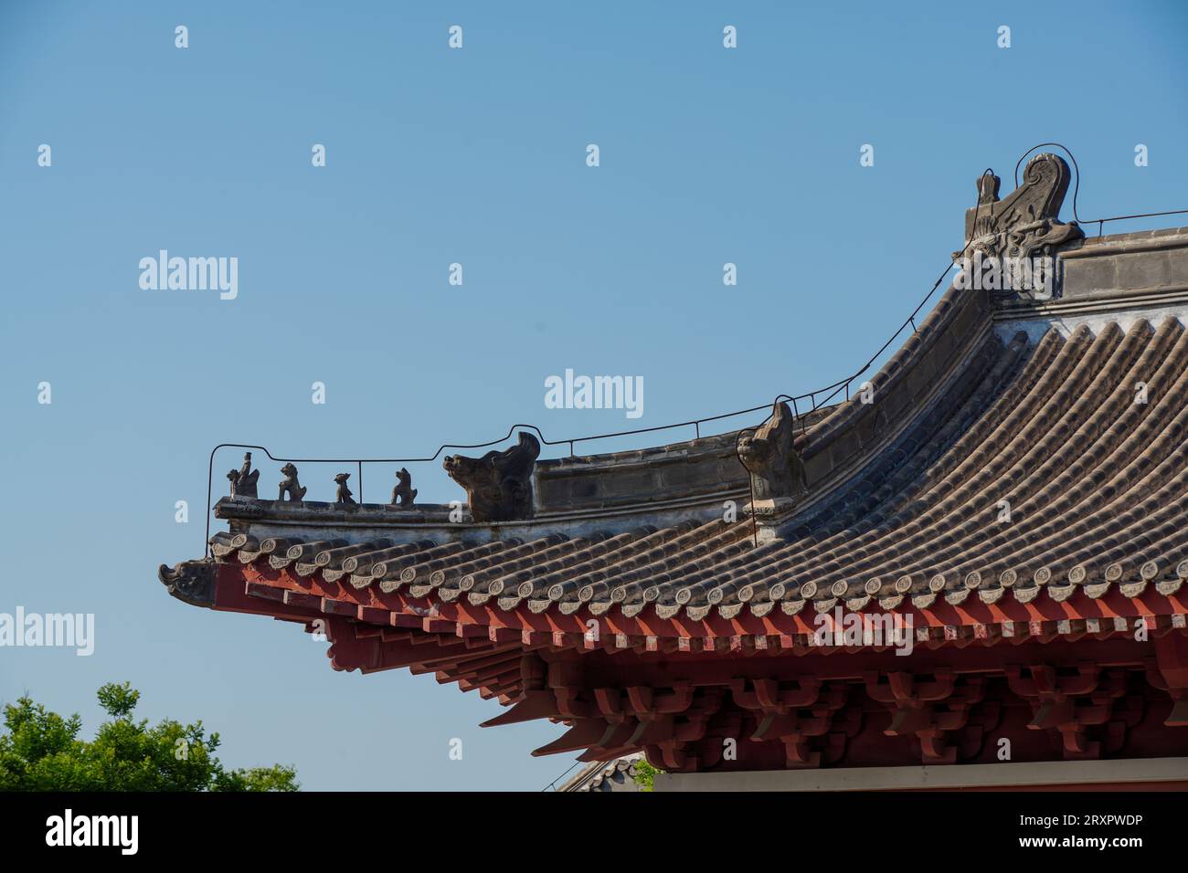 Architectural Landscape of Chinese Temple Eaves Stock Photo - Alamy