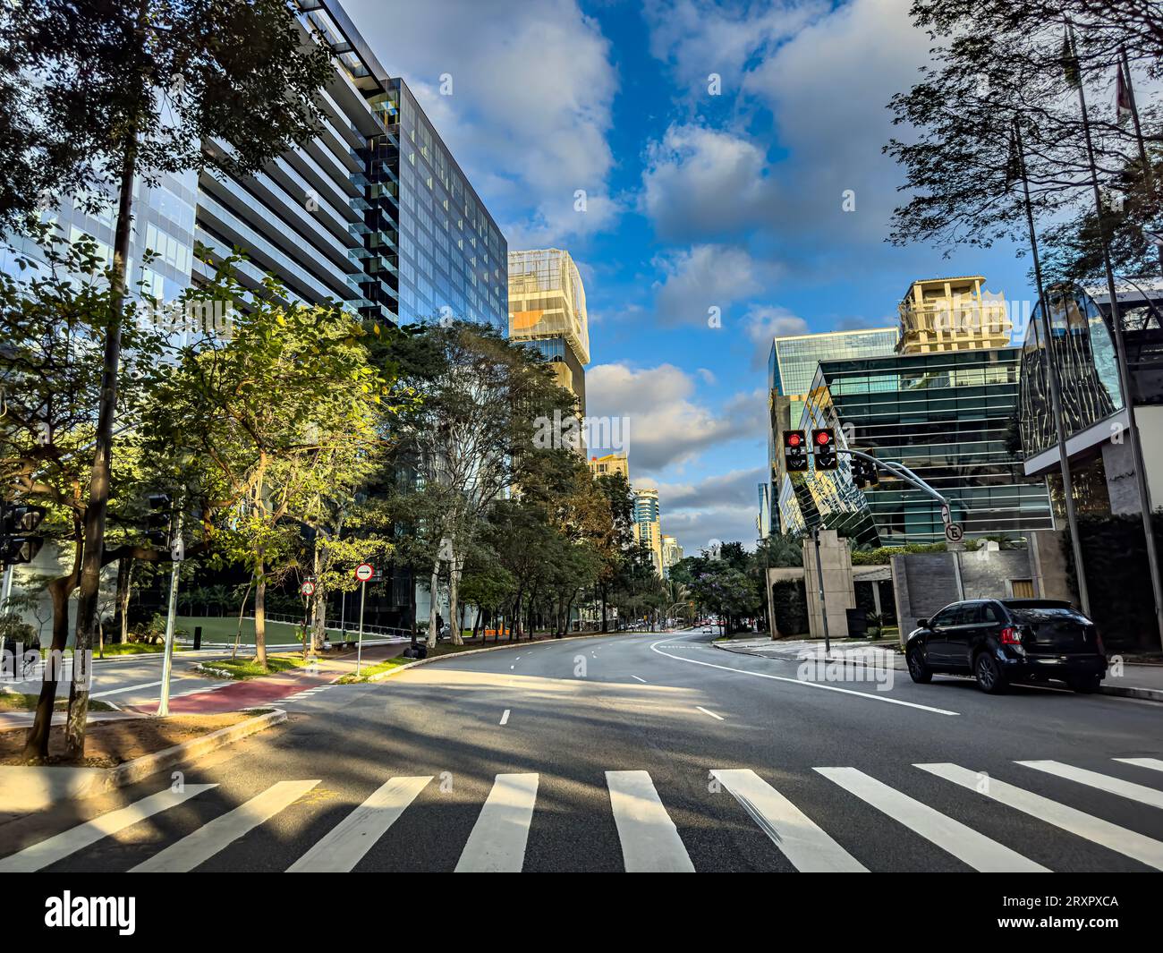 Itaim bibi financial district hi-res stock photography and images - Alamy