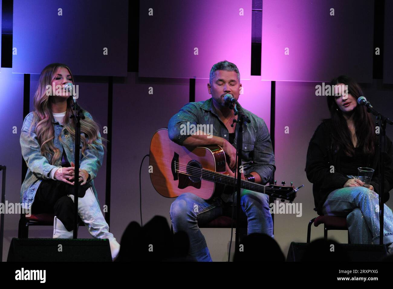 Liverpool, UK. September 26th. Don Amero, Jess Moskaluke and Five Roses ...