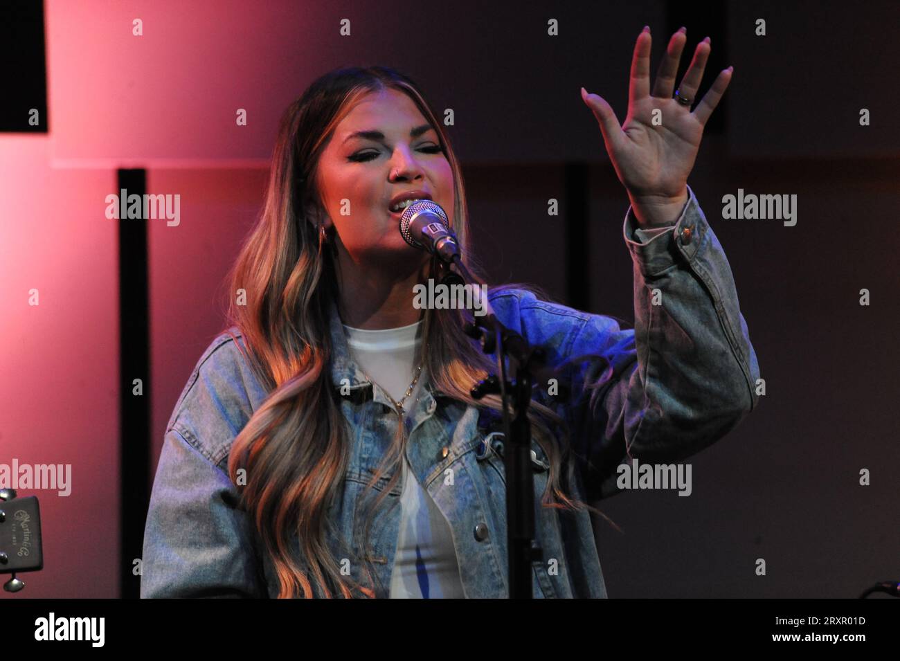 Liverpool, UK. September 26th. Don Amero, Jess Moskaluke and Five Roses ...