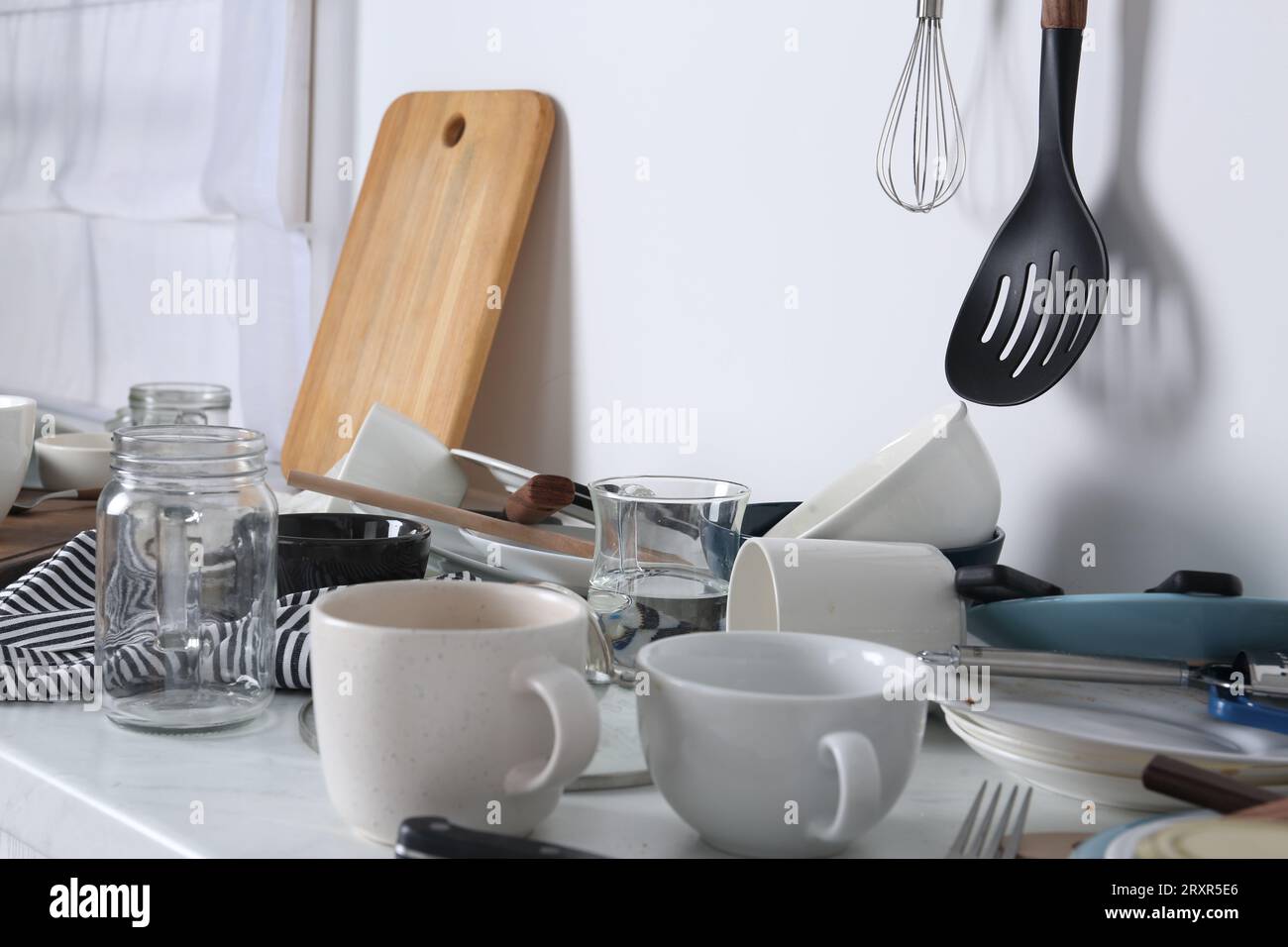 Dirty utensils hi-res stock photography and images - Alamy