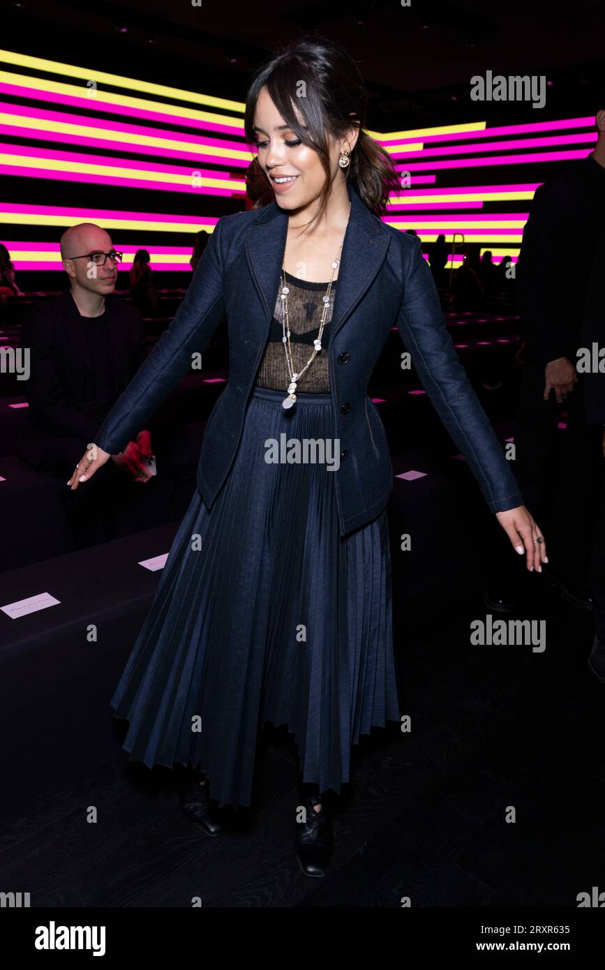 Paris, Frankreich. 26th Sep, 2023. Jenna Ortega attends DIOR Spring/Summer 2024 Runway during ...