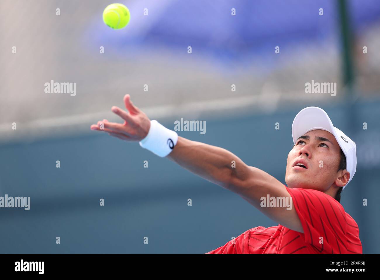 Hangzhou, China. 26th Sep, 2023. Yosuke Watanuki (JPN) Tennis : Men's Singles 3rd Round at ...