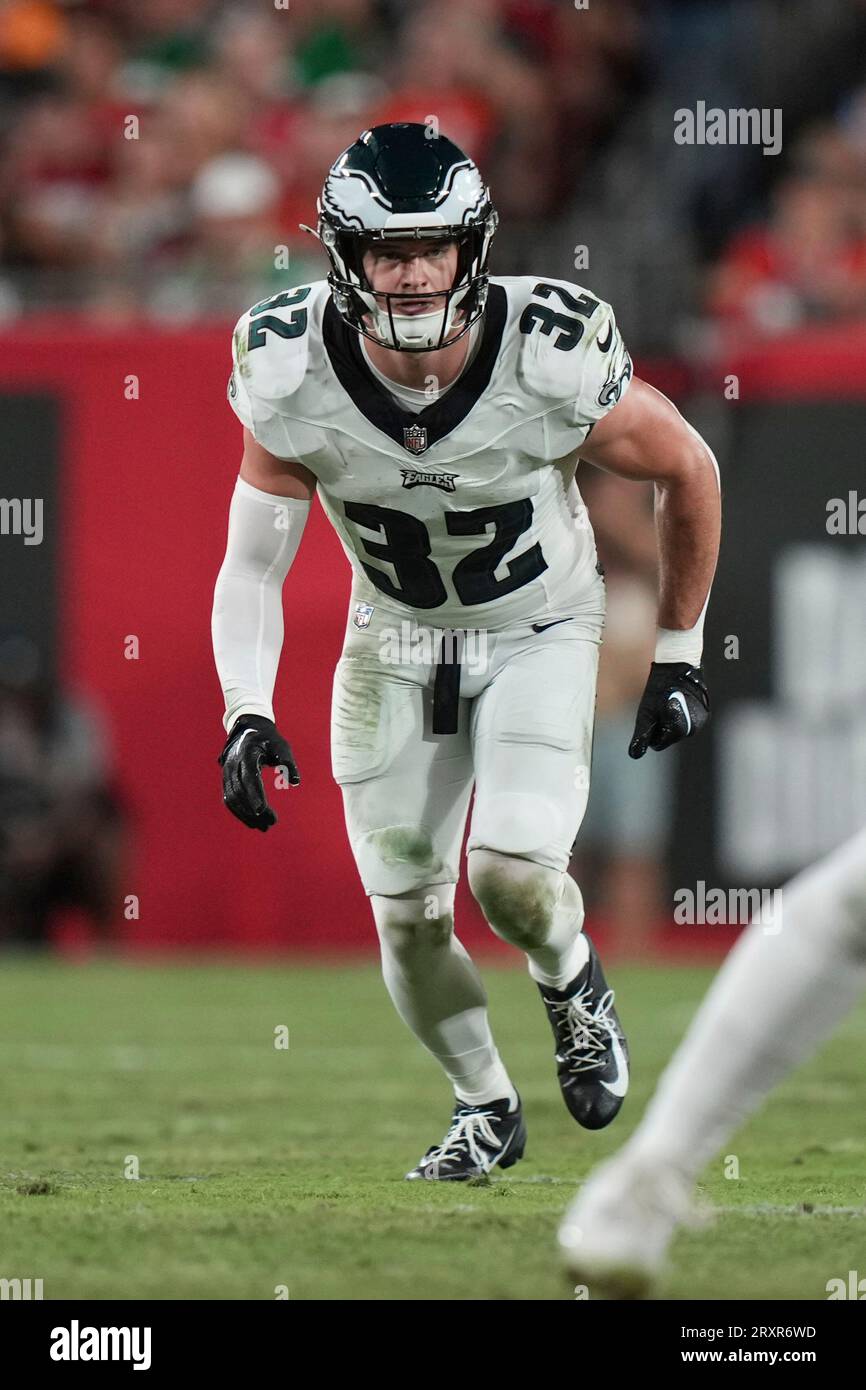Philadelphia Eagles cornerback Mario Goodrich (31) eyes the passer as ...