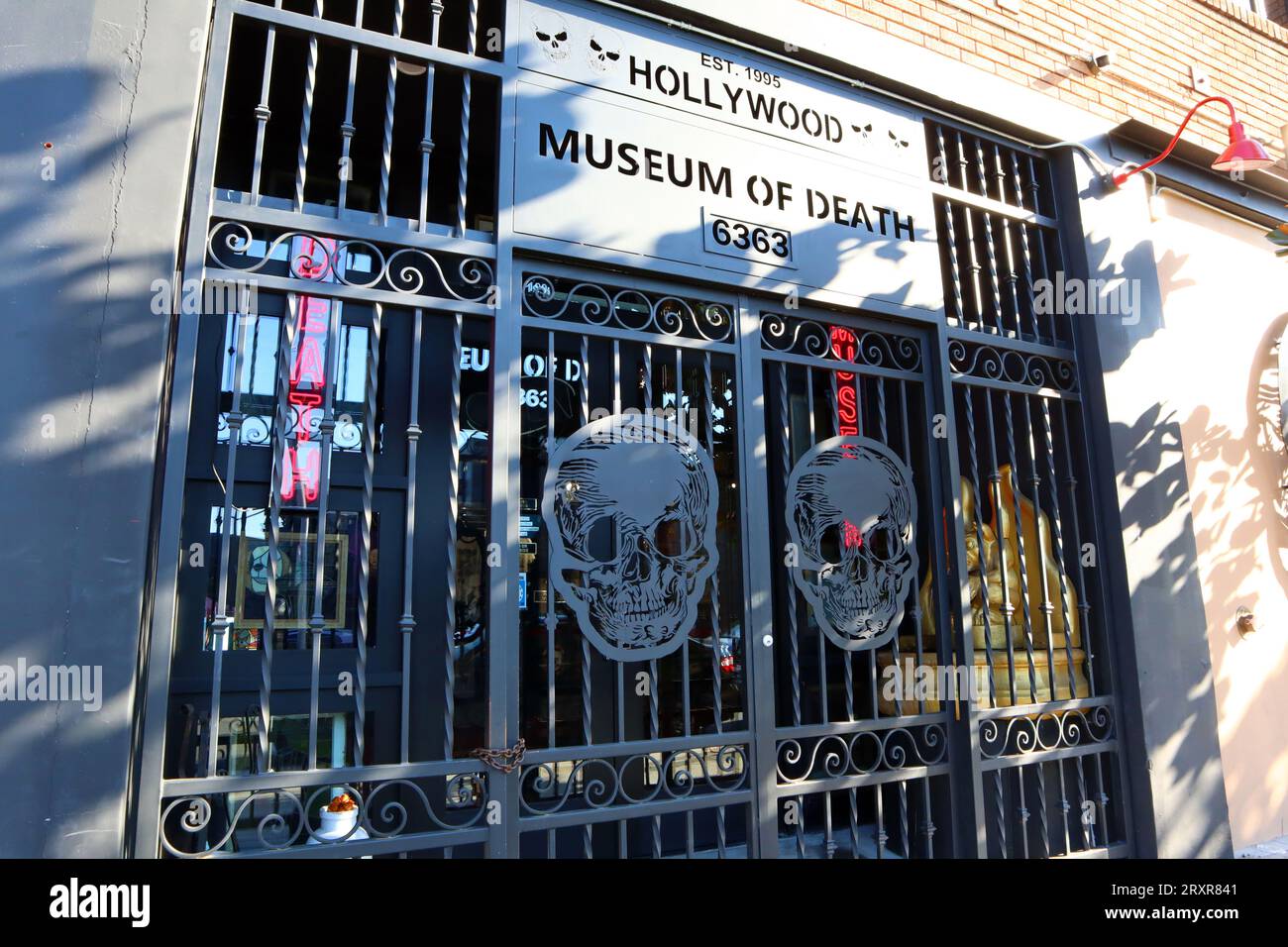 Hollywood Museum of Death at 6363 Selma Ave, Hollywood, Los Angeles ...