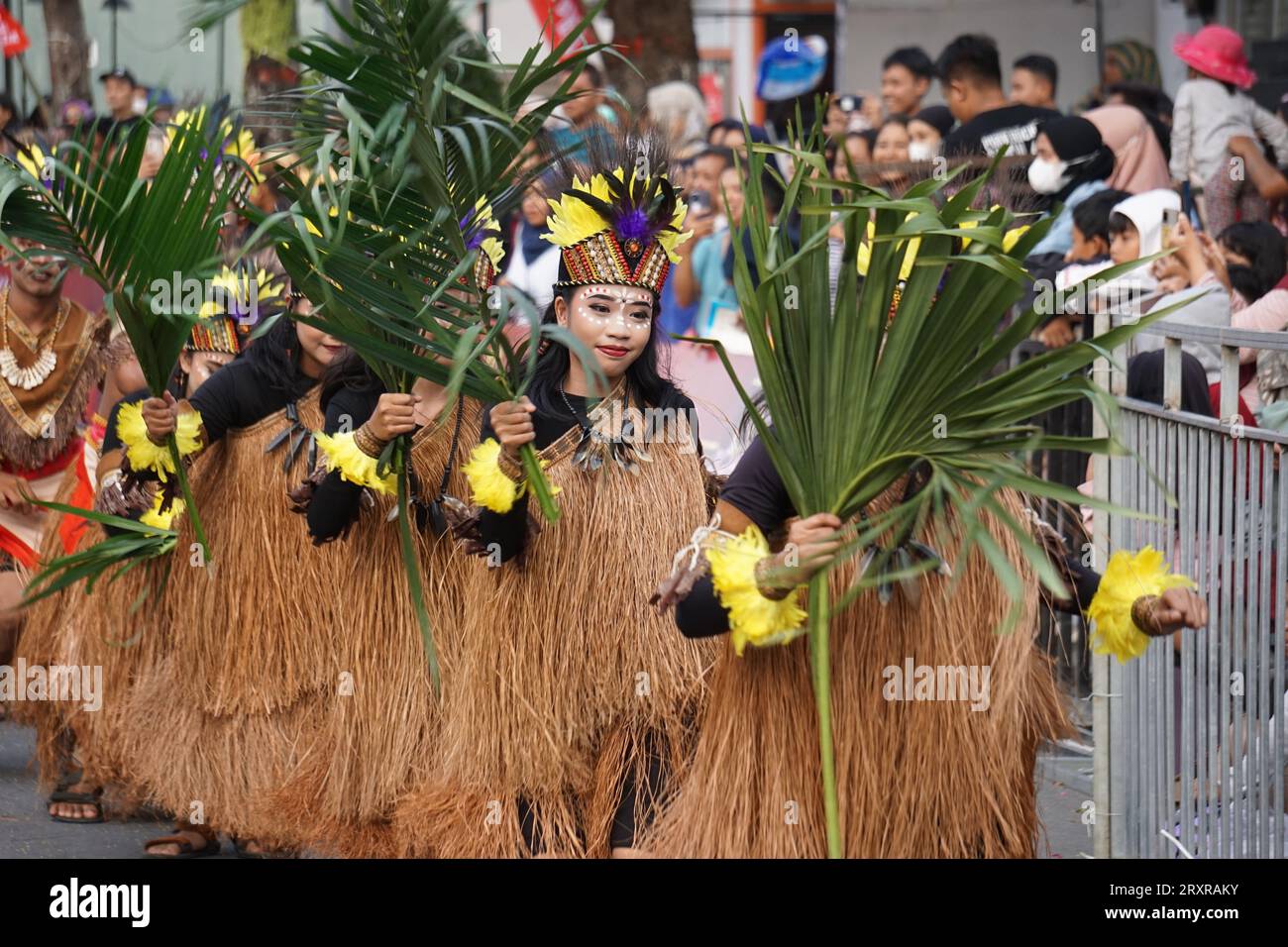 World smile day activities hi-res stock photography and images - Alamy