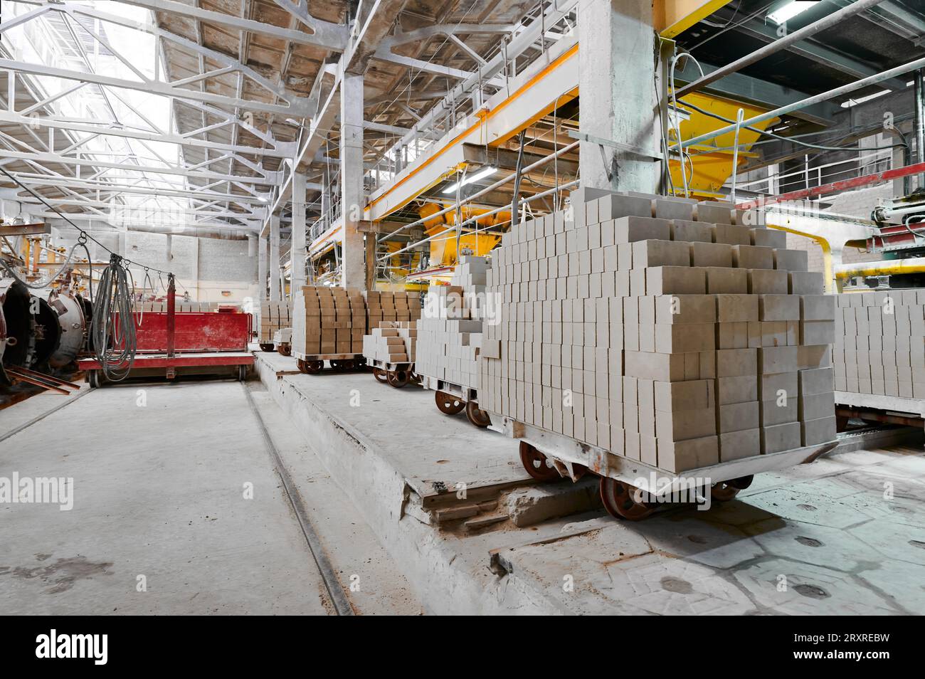 Brick in construction trolley hi-res stock photography and images - Alamy