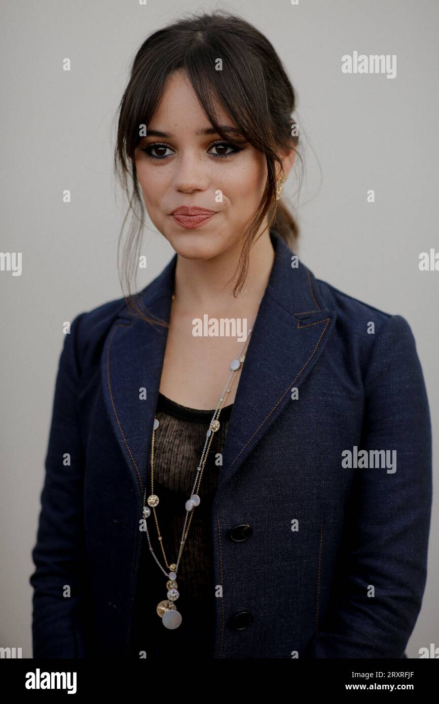 Paris, France. 26th Sep, 2023. Street style, Jenna Ortega arriving at ...