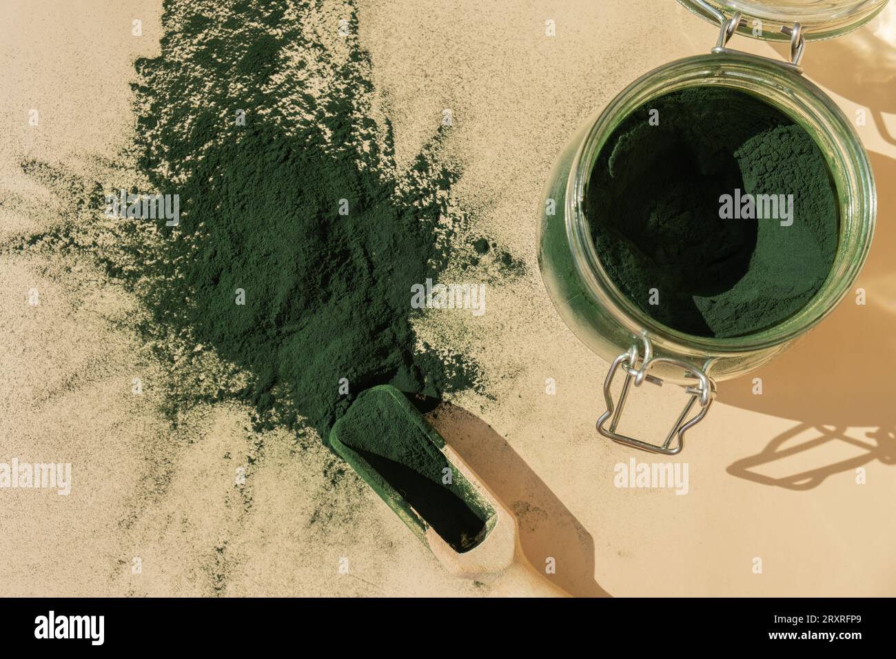 Algae benefits hi-res stock photography and images - Alamy